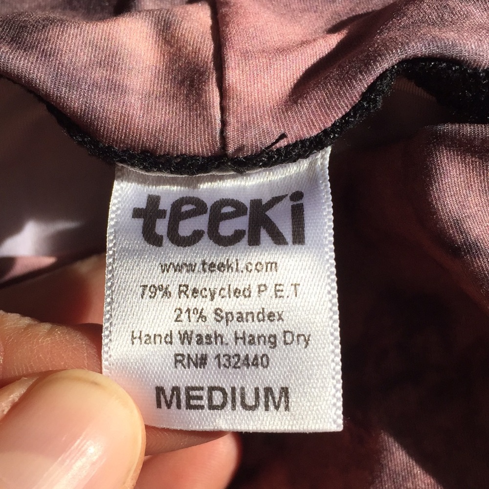 Teeki Yoga Legging. Eagle Feather Design - Gem